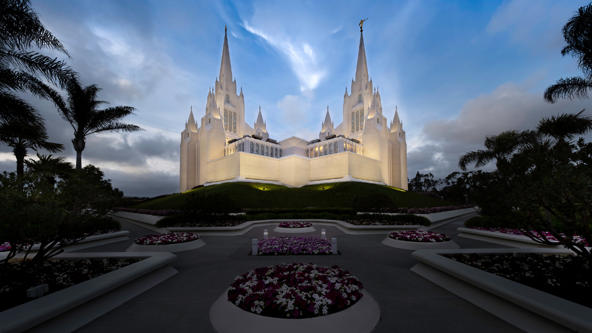 The Temple Is There for You – Tiny 3D Temples